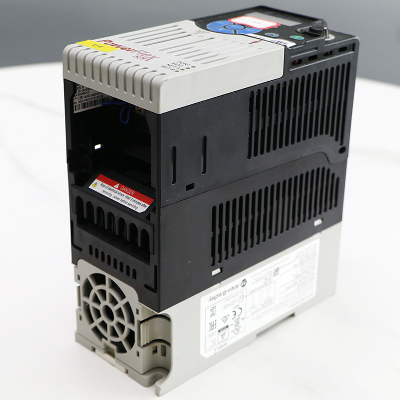 Allen-Bradley PowerFlex 7000 Series Drives 25B-D1P4N114