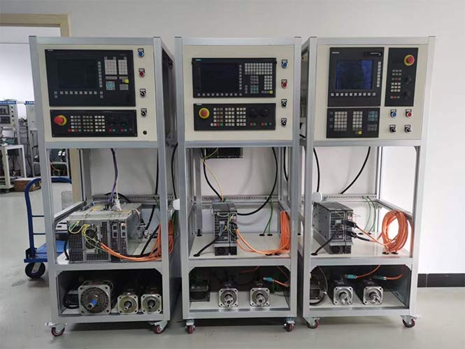 Fanuc, Mitsubishi and Siemens Test Bench